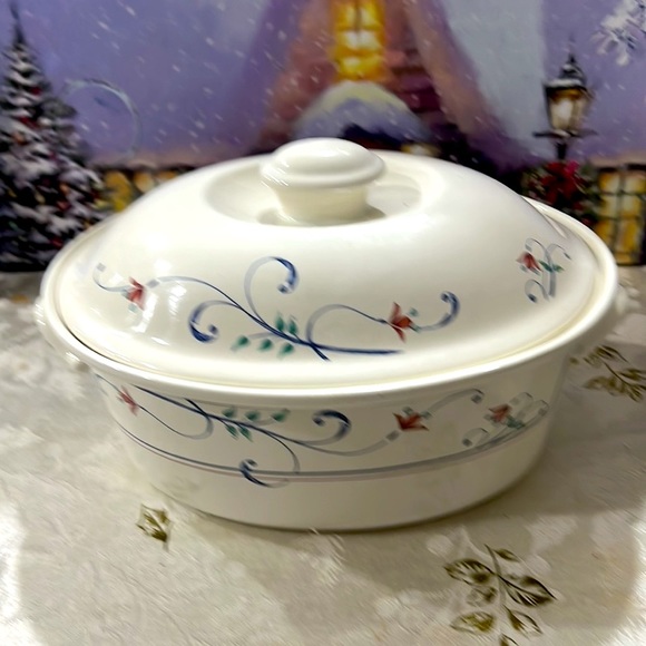 Mikasa | Dining | Mikasa Intaglio Annette 2 Quart Casserole Dish Lid ...